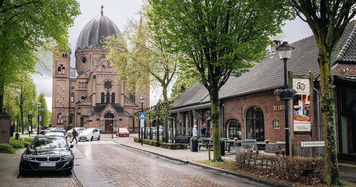 Veel voorzieningen zijn verdwenen, maar het dorpsgevoel is er nog in ...