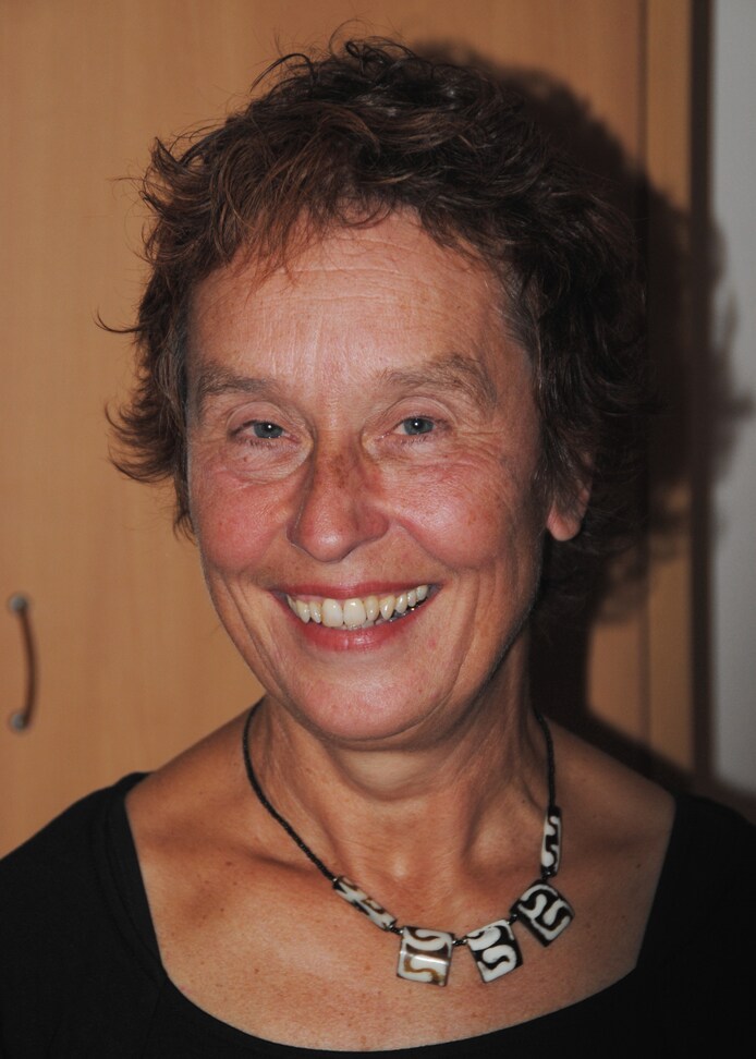 Ludka Lyskawa (1949 – 2024) was een verbinder in de Zeeheldenbuurt ...