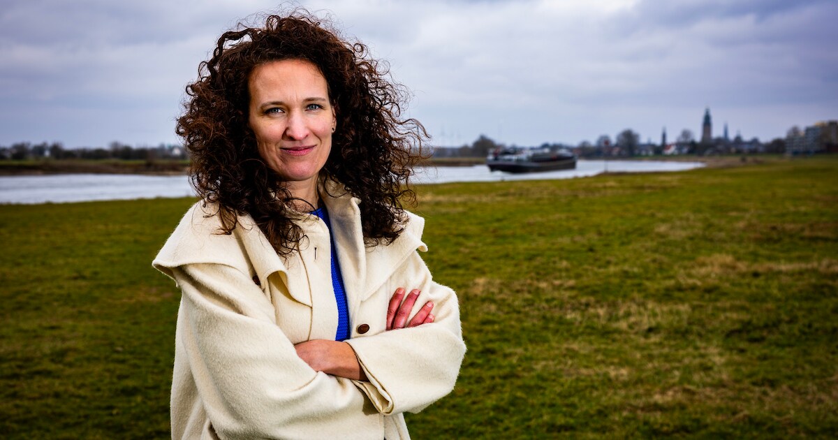 Christel waarschuwt huizenkopers: ‘Op Funda lees je niets over ondiepe ...