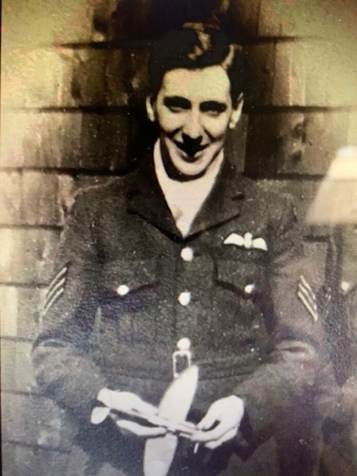 Voor het eerst terug in Nederland, voor het eerst sinds 1945 in een ...