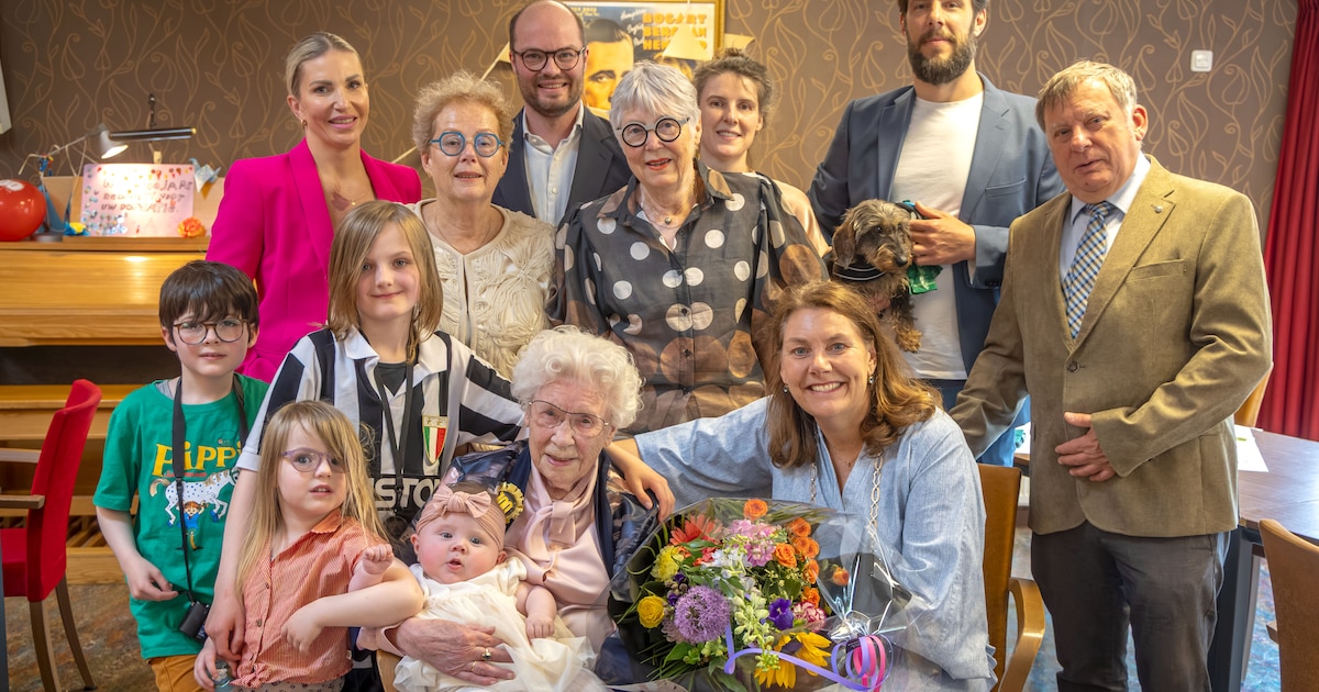 Mevrouw Goris uit Tiel 100 jaar jong en tweede editie Coens Dikke ...
