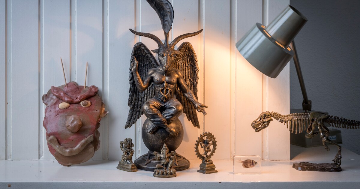 En toen werd het tijd voor een altaar in huis | Nieuws | De Gelderlander.nl