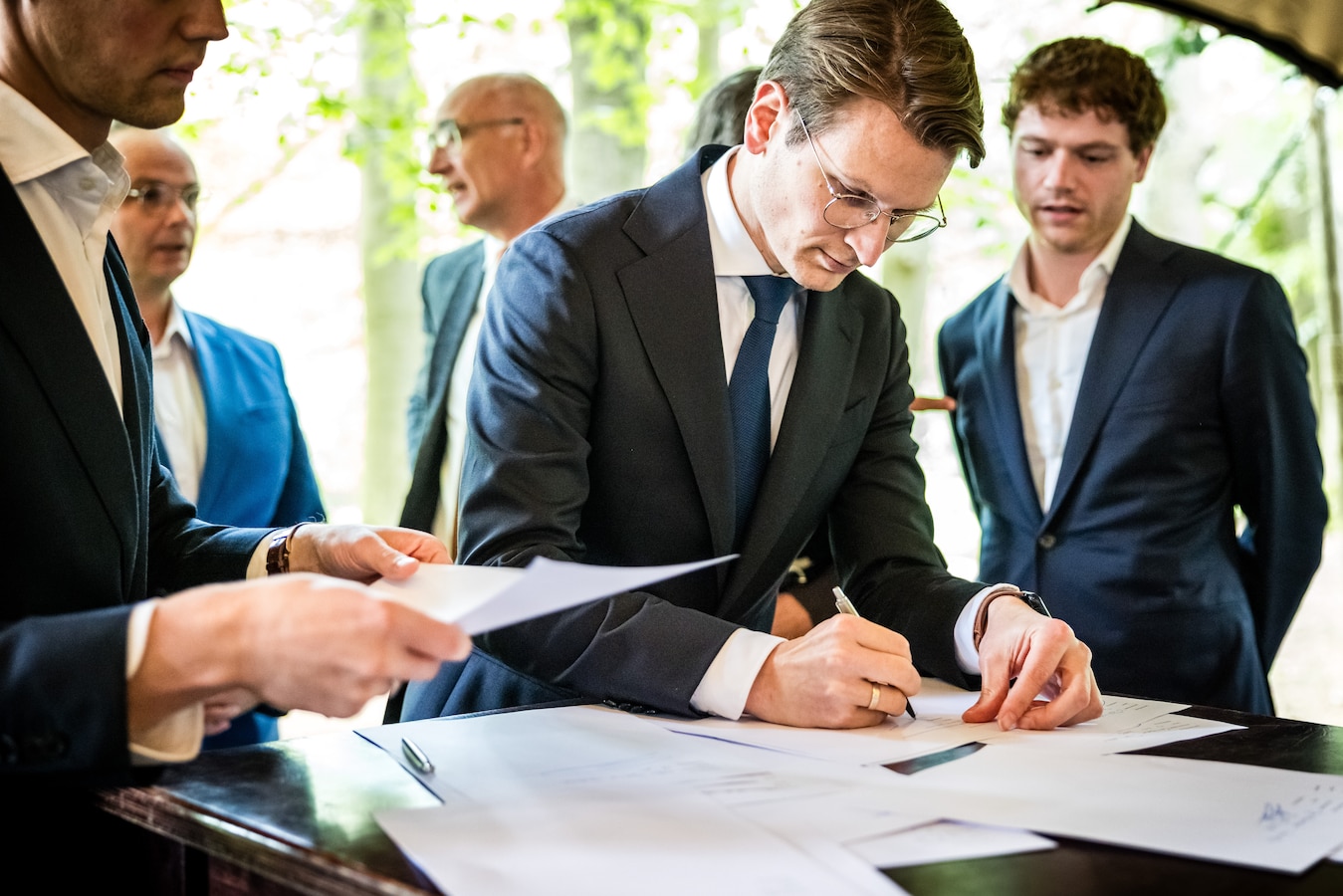 Opschudding over stikstofbeleid: wat wil D66-minister Van Essen nu echt ...