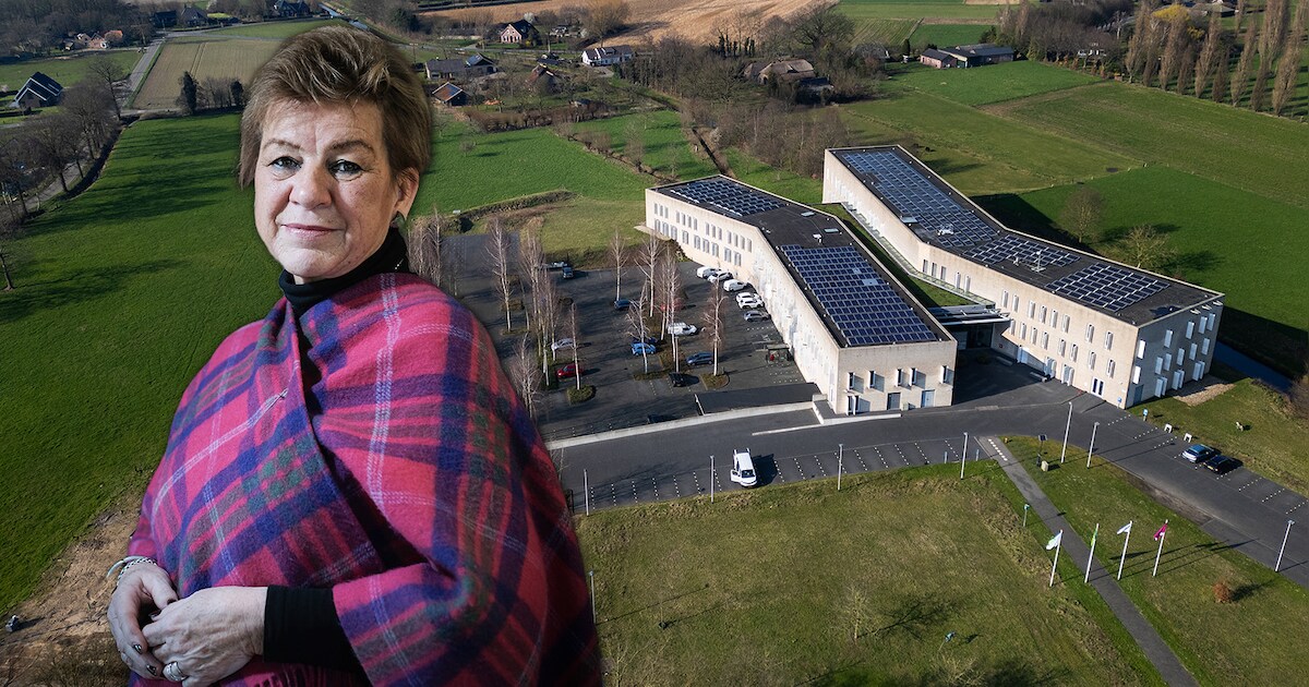 Buren gemeentehuis halen al ruim 800 handtekeningen op tegen komst ...