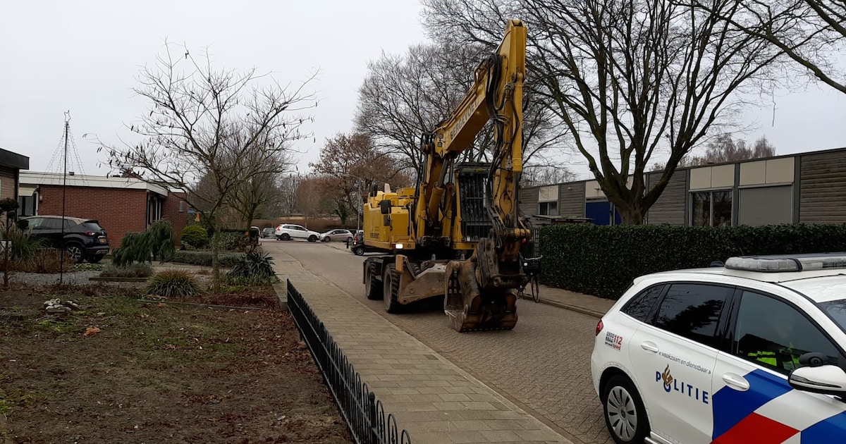 Twee woningen onbewoonbaar na brand: een persoon overgebracht naar ...