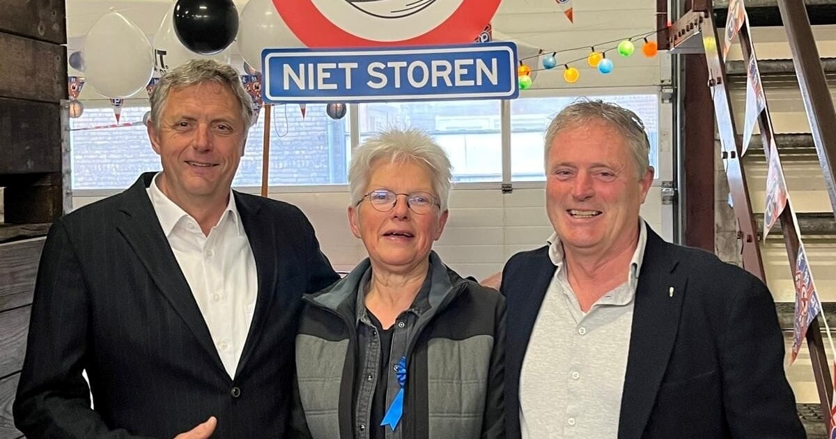 Flirt na 5 jaar weer op de planken en Miep 45 jaar in dienst | Mijndg ...