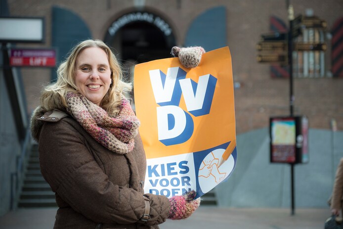 Nijmeegse VVD-fractievoorzitter Inge van Dijk stopt voortijdig en gaat ...