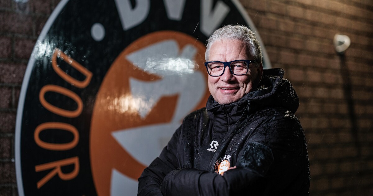 De ‘Foppe van Duiven’ teert niet op zijn profverleden: ‘Van der Sar ...