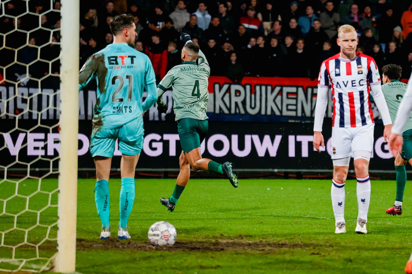 Van de basis naar de bank en weer terug naar de basis: het ...