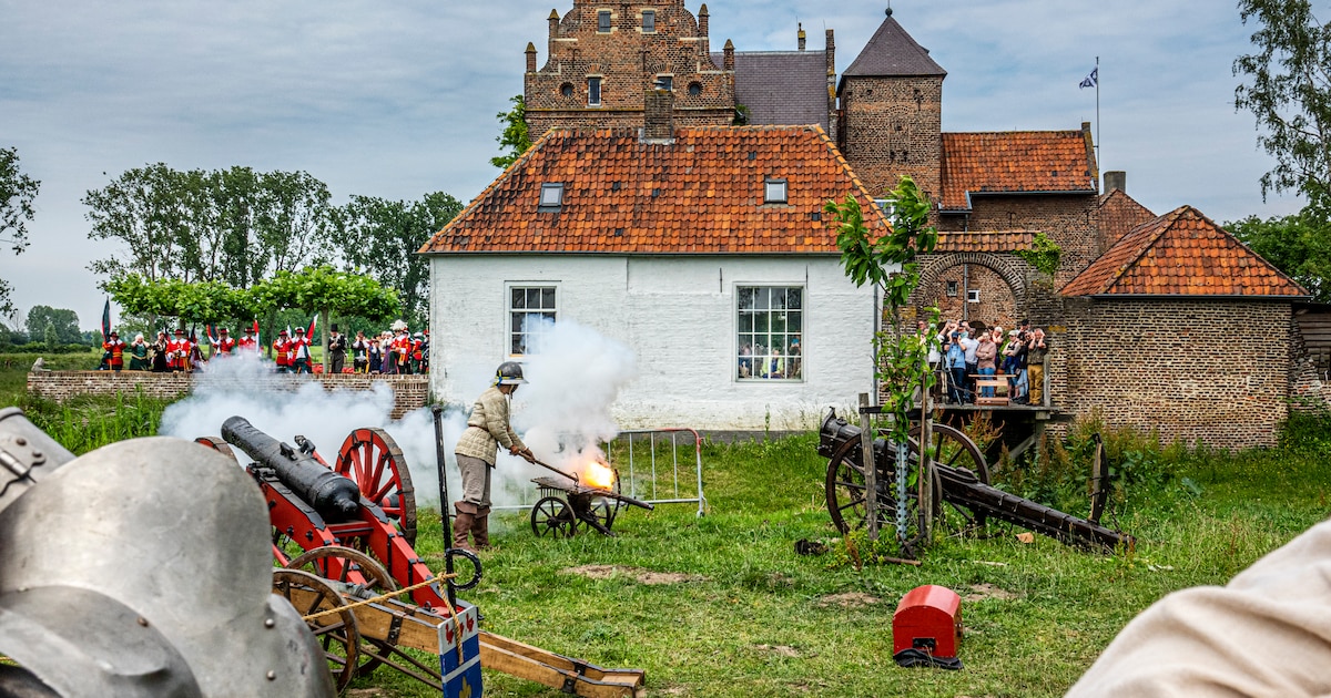 Kasteel Heijen verwelkomt fietsers uit Nederland en Duitsland | Gennep ...