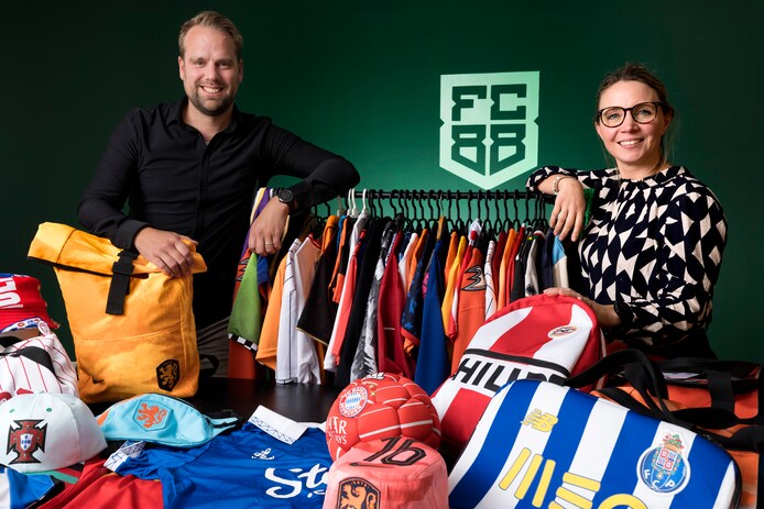 Hoe Nicole (37) en Matthijs (37) jaarlijks miljoenen aan voetbalshirts van de afvalberg redden ...