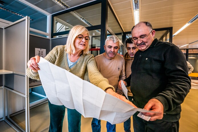 Arnhemse vluchtelingen oefenen met stemmen, maar alleen voor het ...