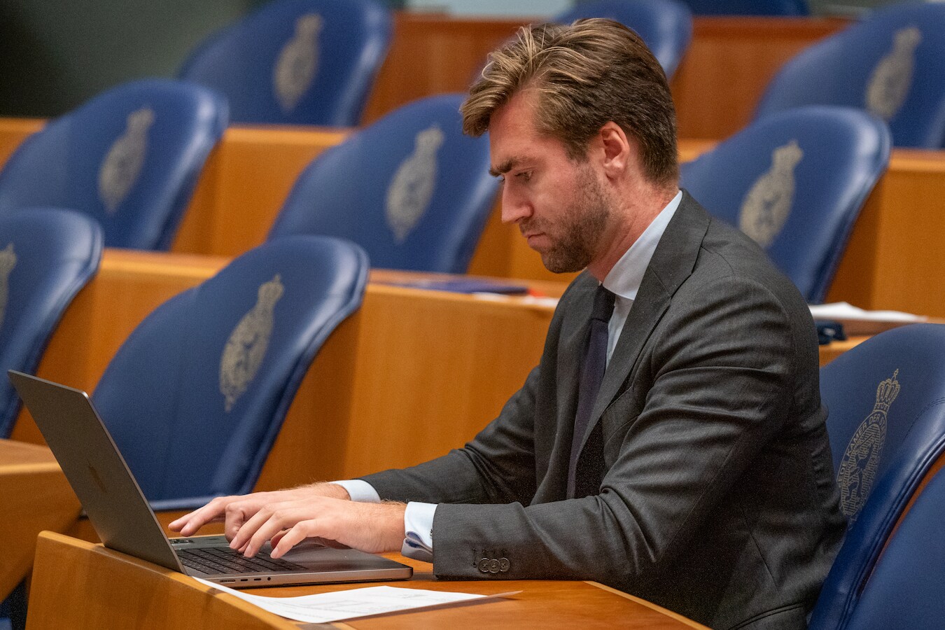 Dat Schiphol op de Noordzee er (nog) niet is, komt niet doordat er ...