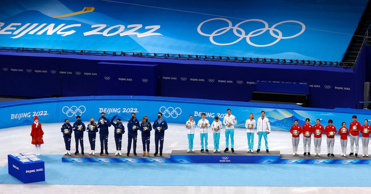 IOC-voorzitter Thomas Bach ontmoet boze Amerikaanse kunstrijders ...