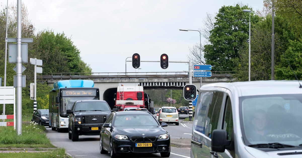 Puzzelen om dit weekend vanuit centrum van Zevenaar op de A12 te komen ...