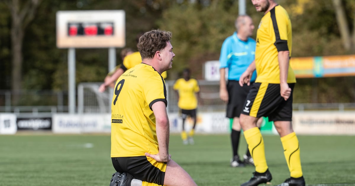 ‘Gemaakte spits DCS’ lukt het ook niet in saaie topper: ‘Ik dacht eerst ...
