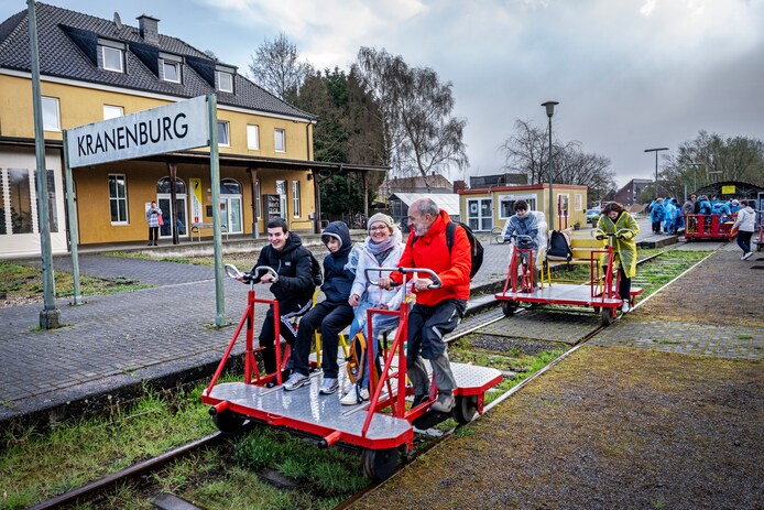 Vrouw gewond bij val van Groesbeekse fietslorrie: ‘Maar de draisine is ...