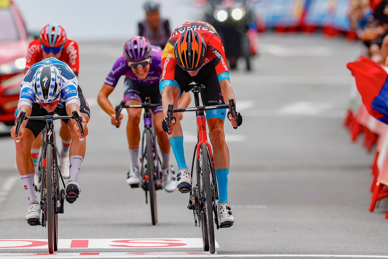 Na etappe in de Tour de France wint Wout Poels ook in de Vuelta: ‘Nu ...