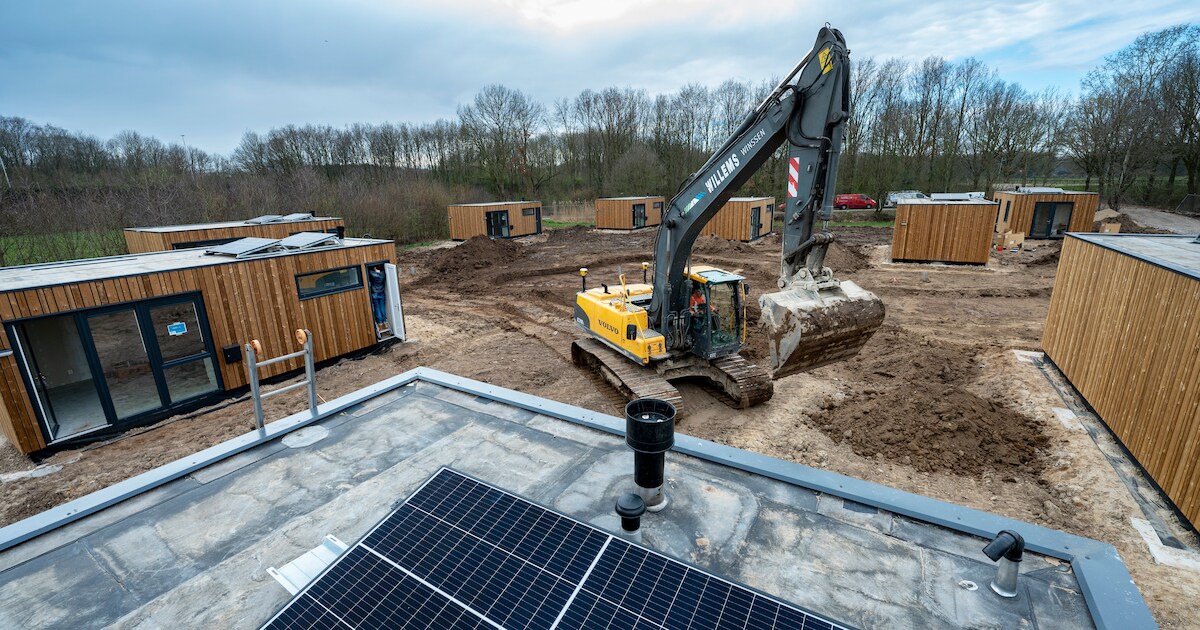 ‘Skaeve huse’ zijn na 10 jaar bijna klaar, in de luwte aan de rand van ...