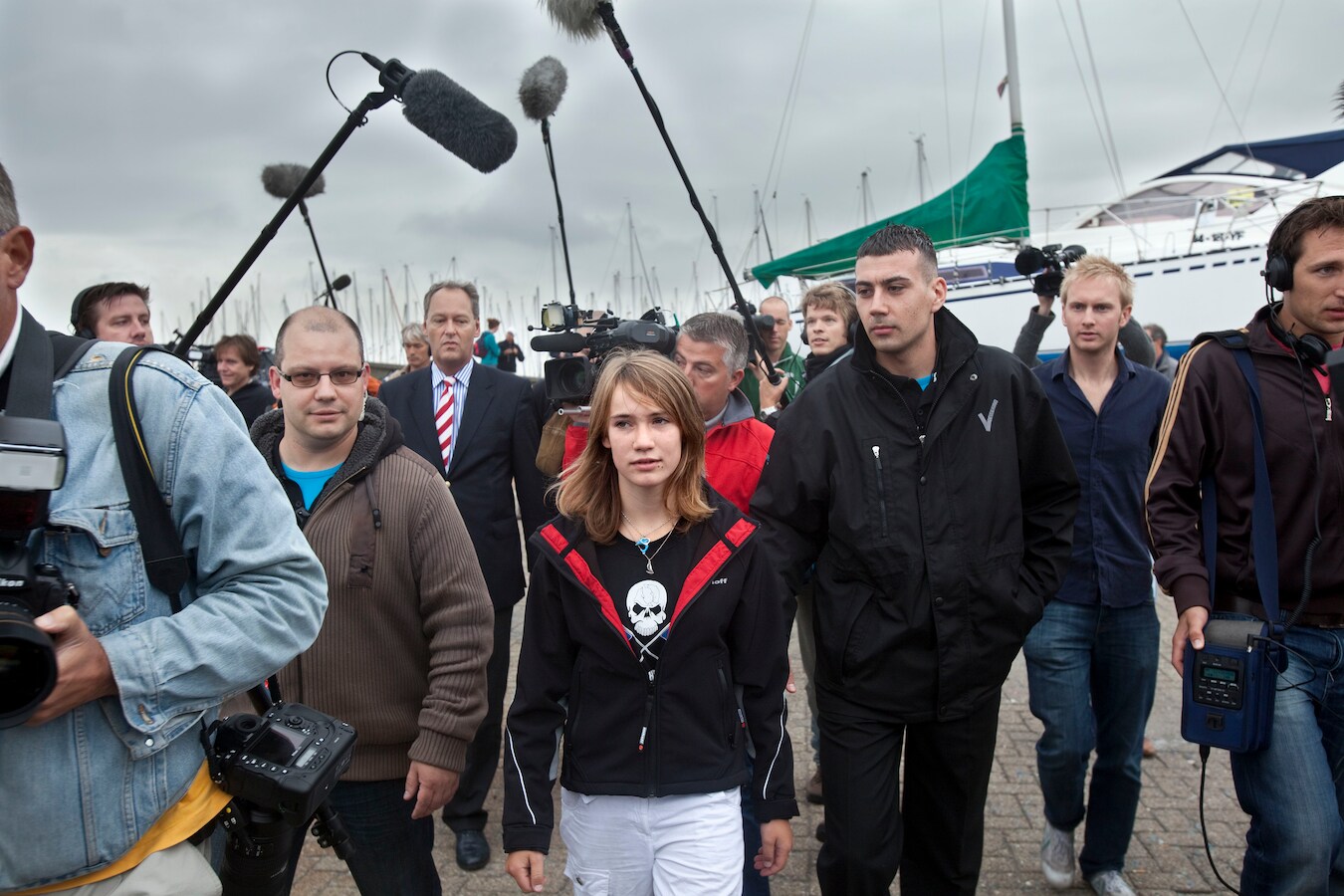 De ups en downs van ‘zeilmeisje’ Laura Dekker: ‘Ik ben heel blij dat ...