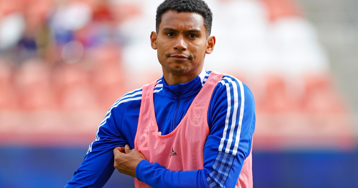 Feyenoord haalt Peruviaans international als opvolger Tyrell Malacia ...