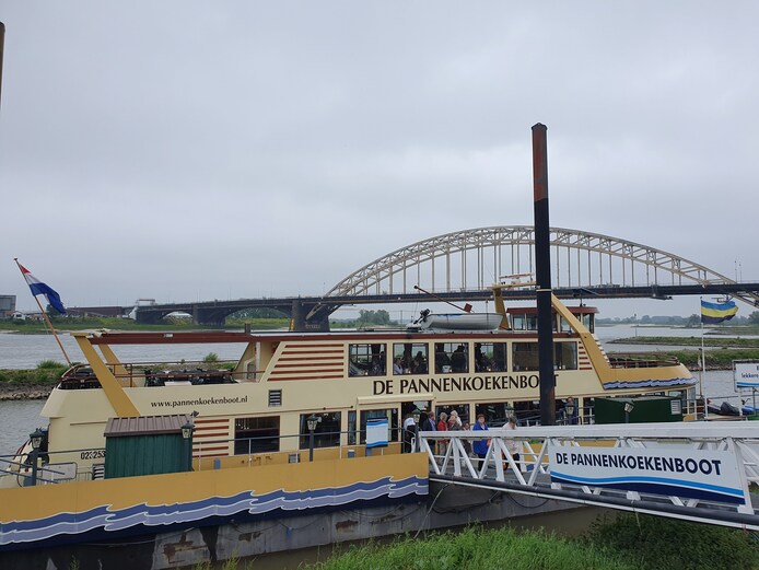 Pannenkoekenboot keert terug uit Rotterdam: ‘Prima omzet gedraaid maar ...