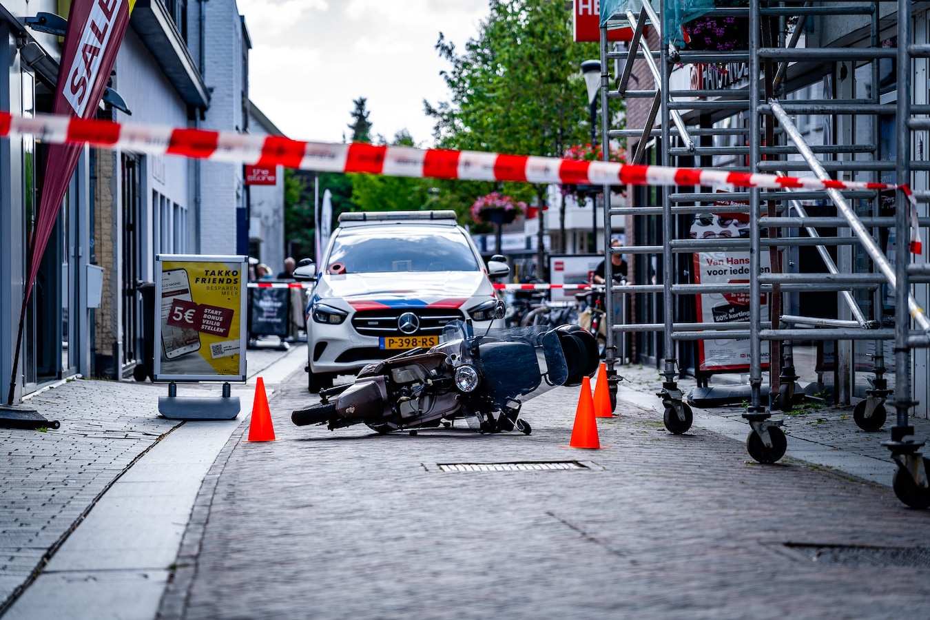Jonge overvallers (20 en 23) veroordeeld na grof geweld in camerawinkel ...