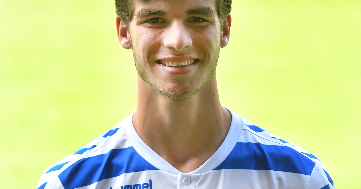 Wenting tekent eerste profcontract bij De Graafschap | De Graafschap ...