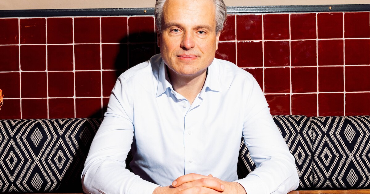 Joris Luyendijk liep een deuk op na zijn laatste boek: ‘Het was een ...