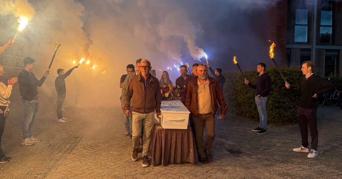 Dreumel neemt afscheid van Rob (48): ‘Drink er dit weekend eentje op ...