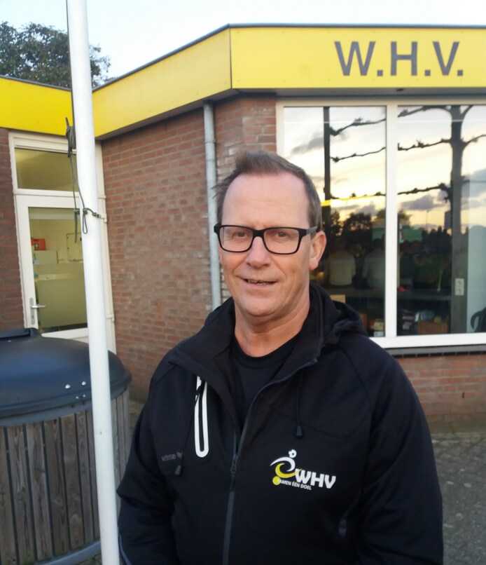 Coach Martin Kaus en vijfdeklasser DVSG gaan samen verder | Sport ...