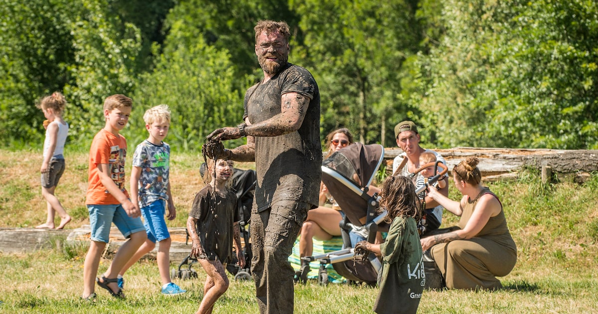 Twitterende boswachter Tim gaat kinderprogramma op tv presenteren ...