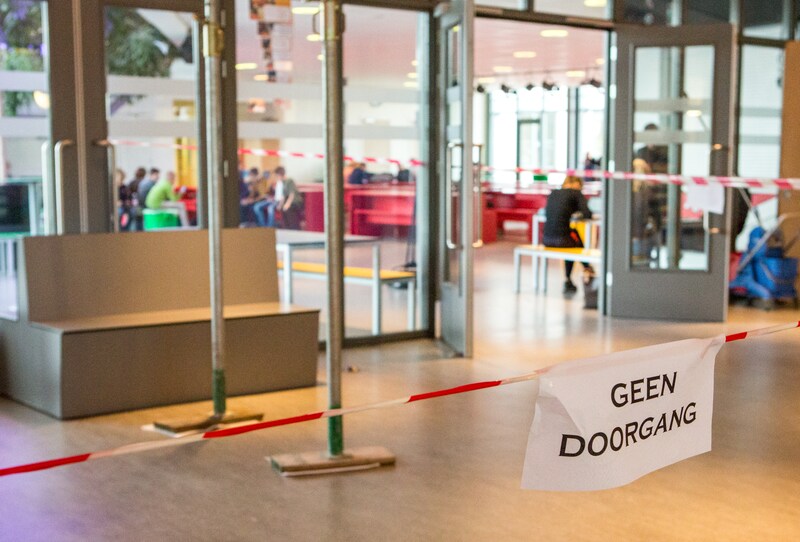Leerling mag gestutte lokalen Citadel College niet meer in | Regio | De ...