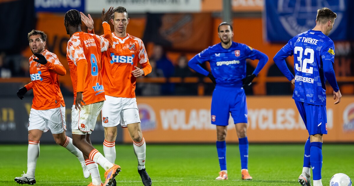 FC Twente laat zich verrassen: supersub Robert Mühren helpt Volendam ...