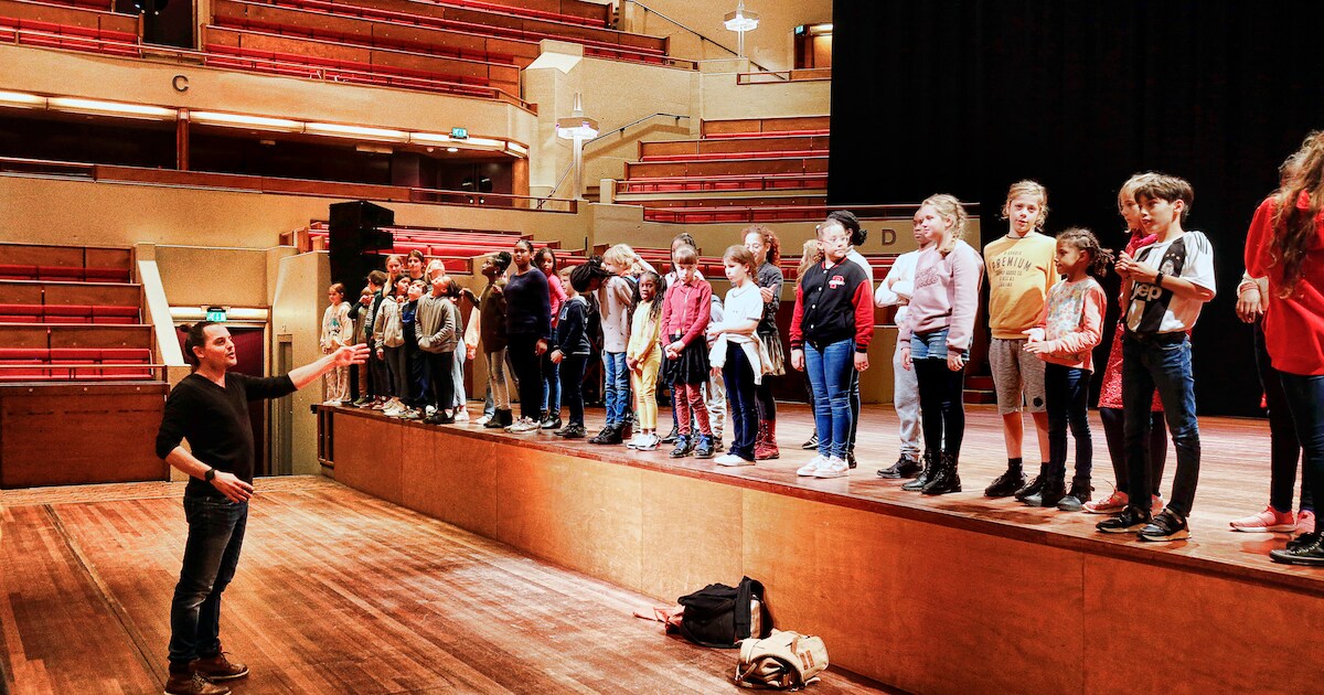Deze getalenteerde groep kinderen treedt tijdens Utrecht 900 op in ...