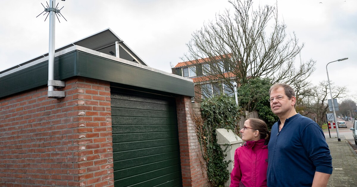 Frans en Korrie wonen met hun depressieve dochter in een vesting na ...