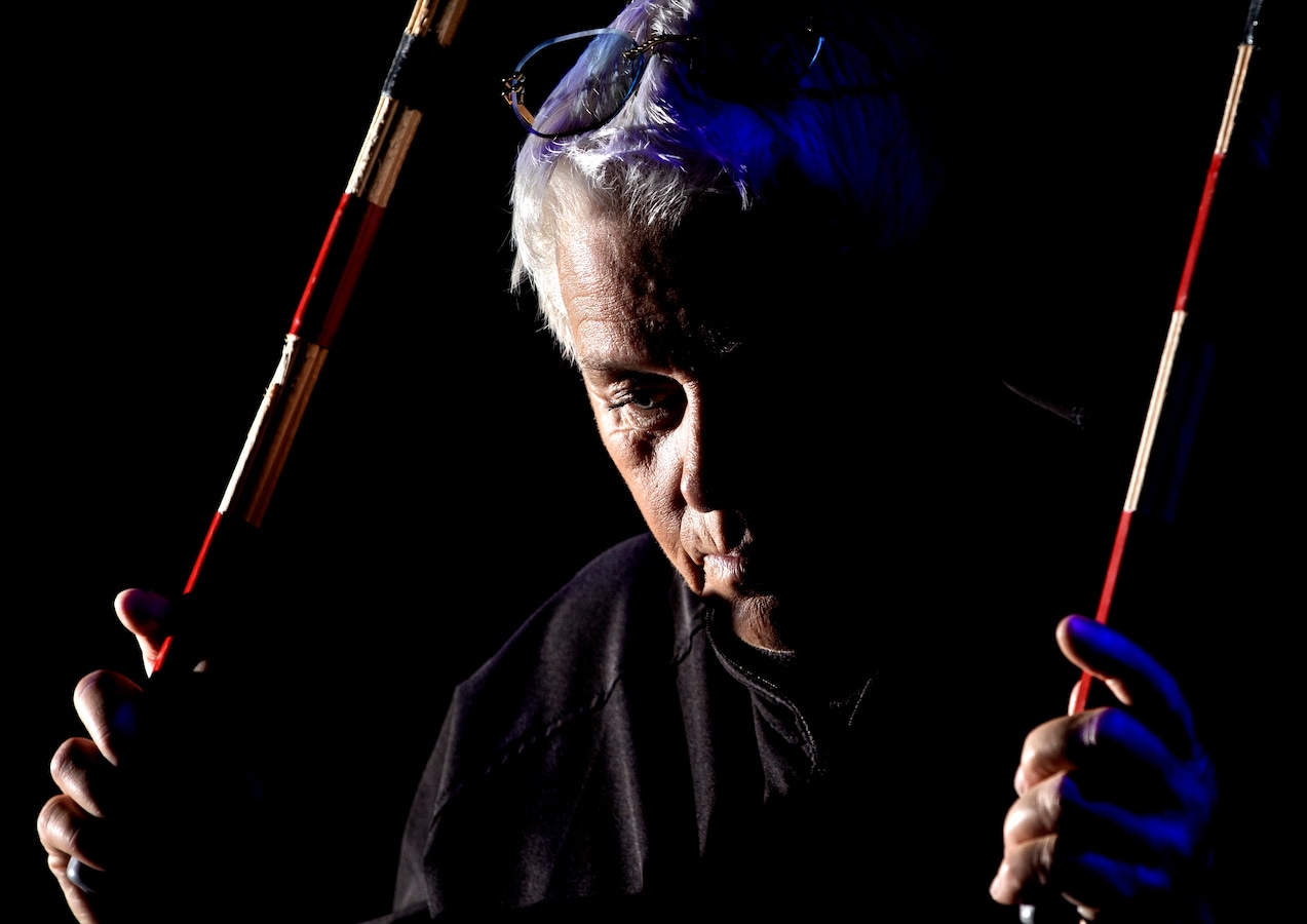 Drummer Renee (62) stopt na 35 jaar bij coverband Betty Blue en gaat ...