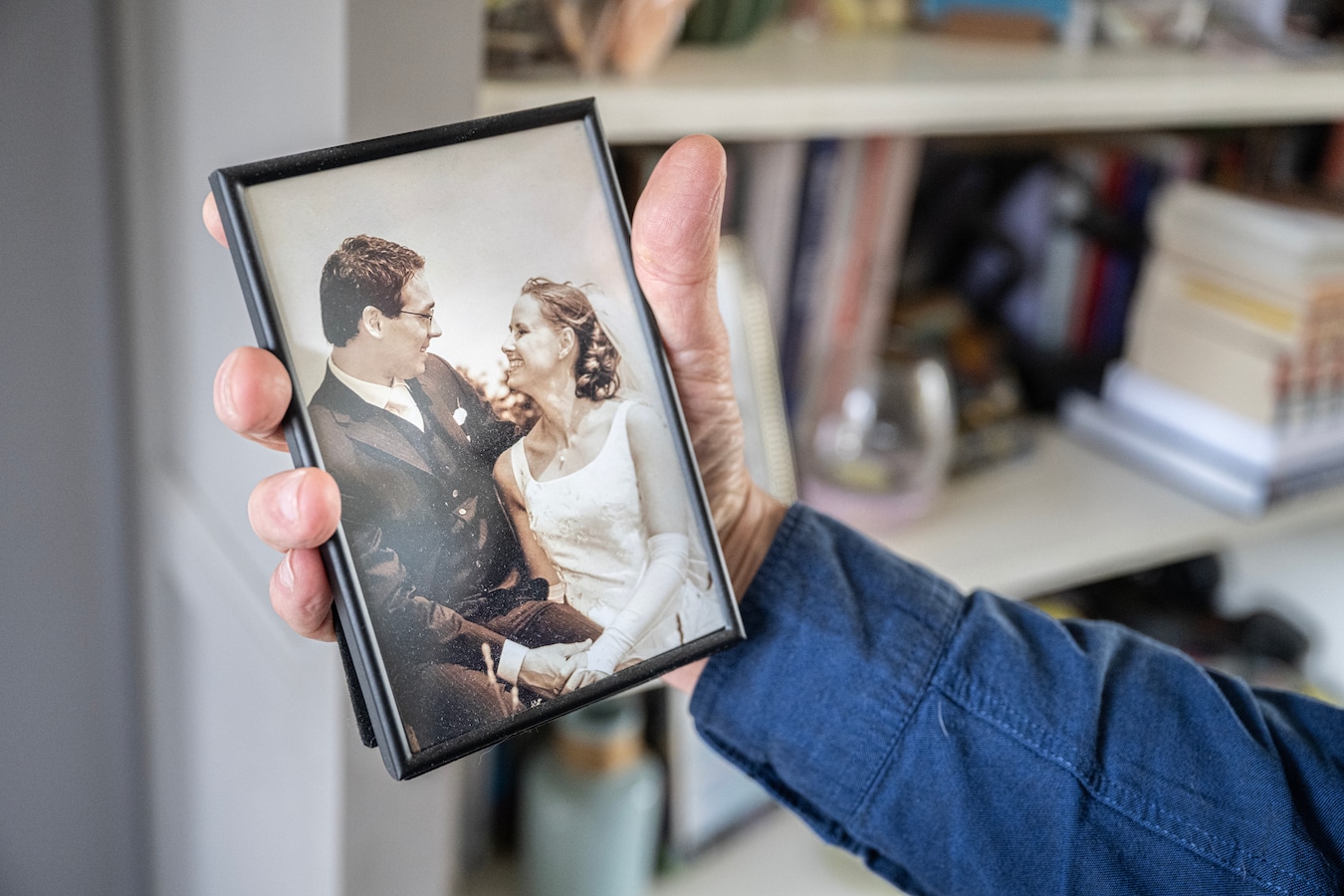 Oud-huisarts Nienke (52) vecht al vijf jaar tegen long covid en kan ...