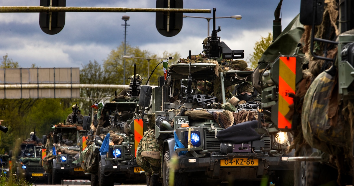 Het Nederlandse leger oefent volgende week de oversteek van de Rijn bij ...