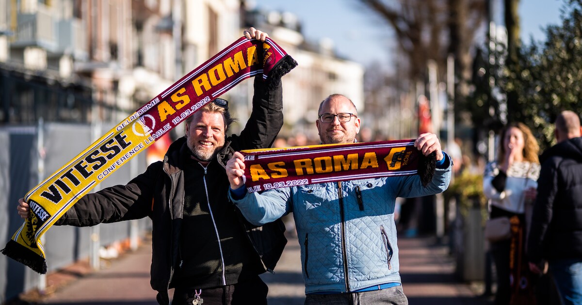 AS Roma-fans genieten van de ‘sole’ op de Rijnkade: ‘Bij mijn moeder in ...