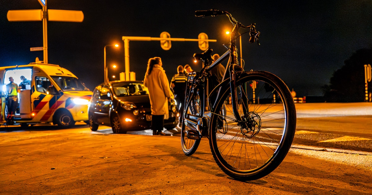 Fietser gewond geraakt bij ongeval in Nederasselt | Regio | De ...