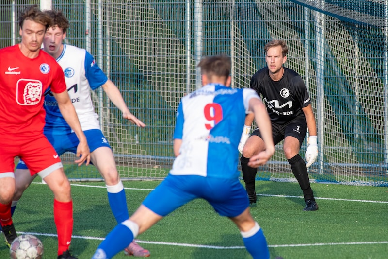 Doelman Robin (30) staat na bijna 300 duels voor een opvallende ...