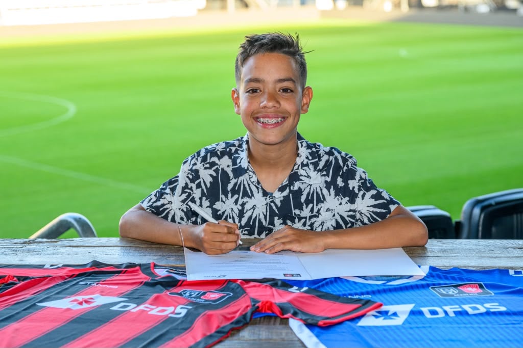 Balgoochelaar Lux (11) schittert samen met Virgil van Dijk en Edgar ...