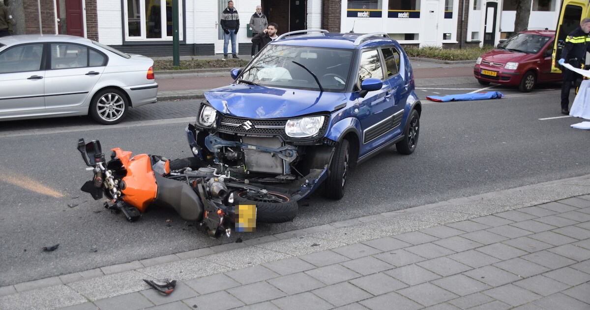 Motorrijder gewond door harde botsing met auto in Veenendaal | Regio ...