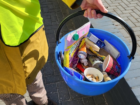 Heel Arnhem Schoon spreekt over zwerfvuil en samenwerking | Regio | De ...