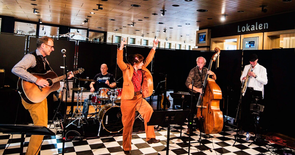 Van solo op een zolderkamertje naar weer spelen in een band: Glad Back ...