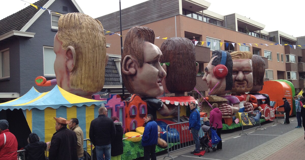 Max 'Vers Tappen' en tientallen deelnemers trekken door straten ...