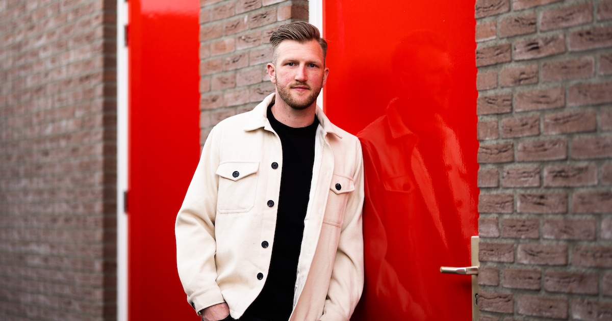 Wesley Vree is naast topscorer ook doelman en schilder bij RKSV Driel ...