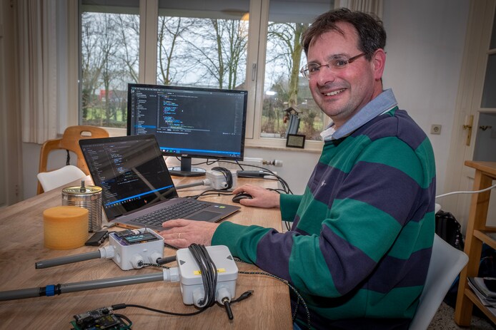 De ‘gezonde argwaan’ van Bas (50) levert een handig apparaat op, en dat ...