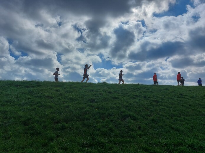 3, 2, 1: Go! Duizenden ‘Stevenslopers’ op de been in schitterend ...